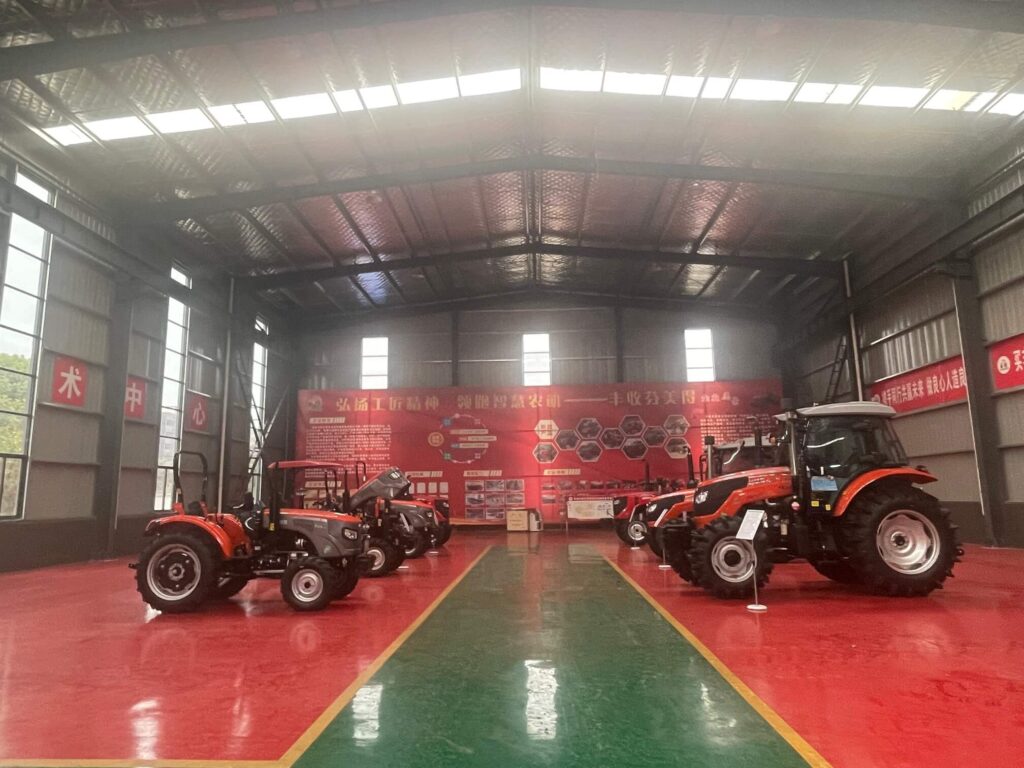 Chinese Wheel Tractor | FMD FD 1404 (G) | 140HP 4WD